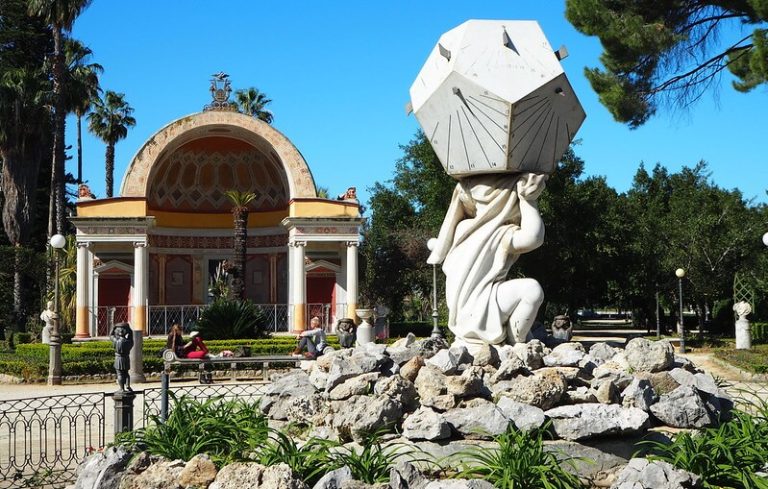 Ville, parchi e giardini da visitare a Palermo. - Prestia e Comandè